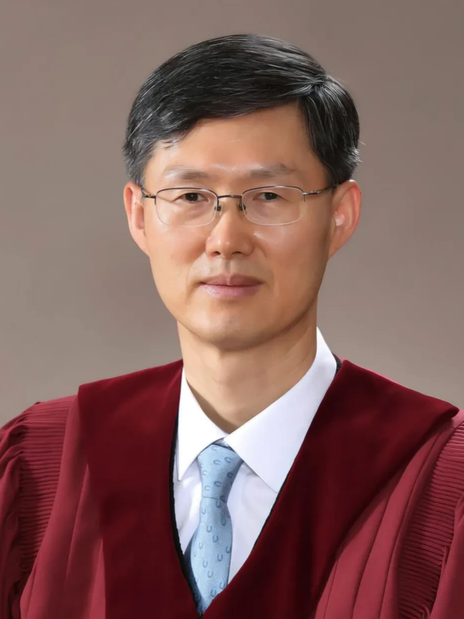 문형배 헌법재판관 프로필 고향 나이 헌법재판소장 권한대행 성향