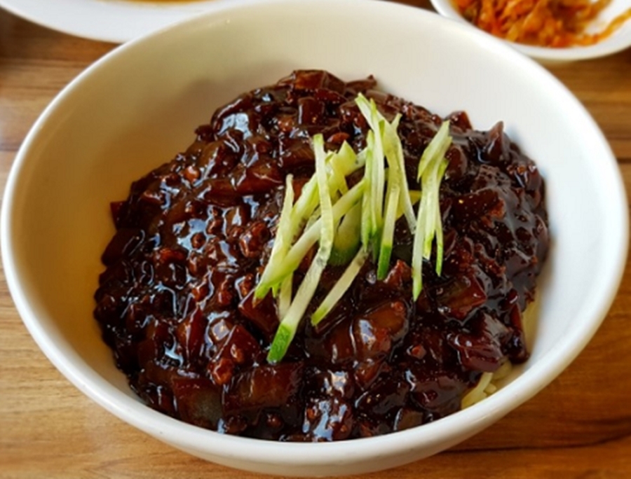 짜장면 꿈해몽 짜장면 먹는 꿈 자장면 먹는 꿈 시키는 꿈