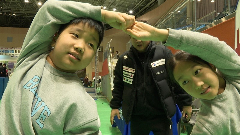 레슬링 5남매, 인간극장 굳세어라 황민수 부인 권보영 다섯 자녀 이란성 쌍둥이 지안 지아 가족사 “나이 체육관 문의 전화번호 인스타 유튜브 주소”