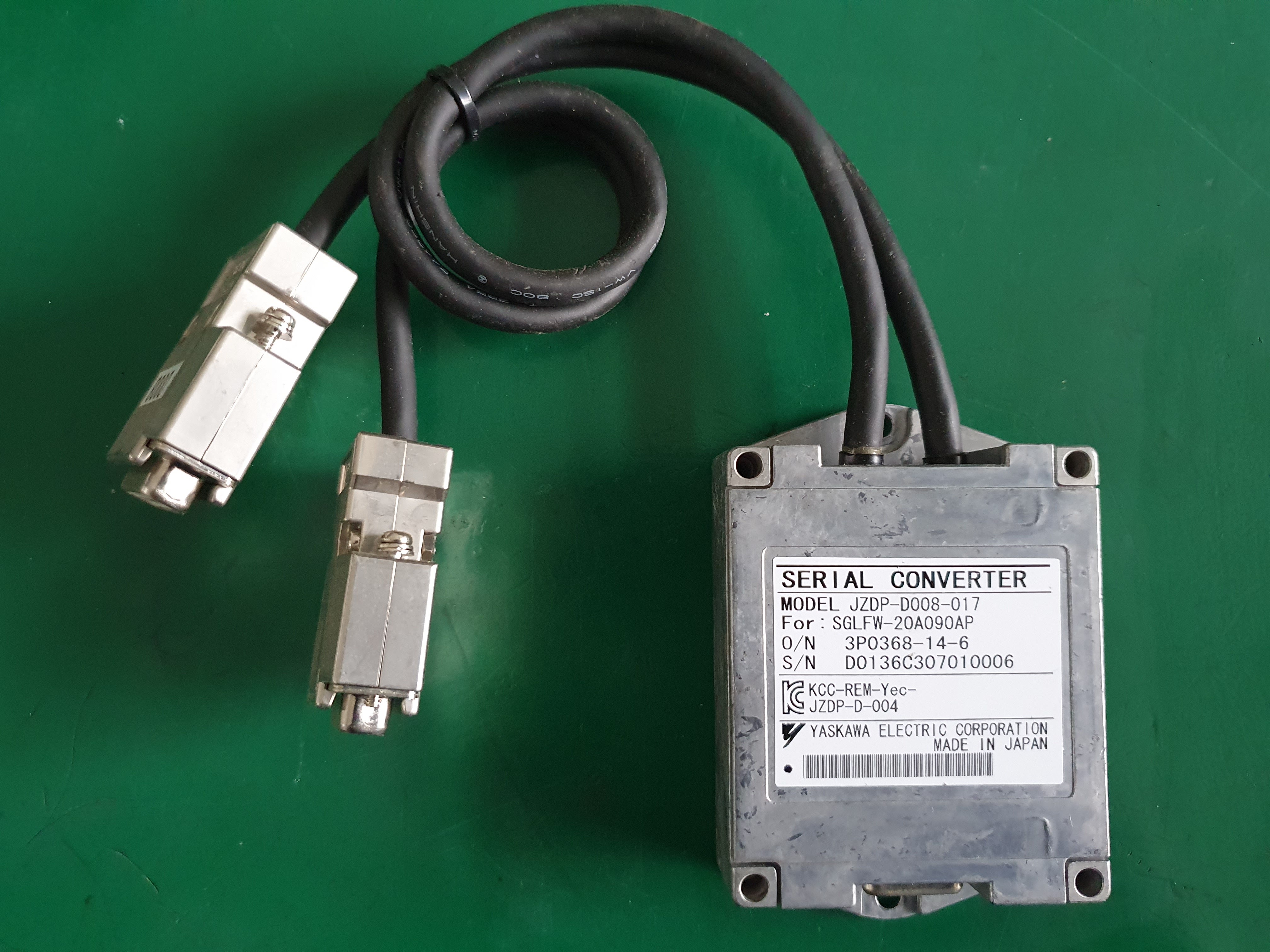 YASKAWA SERIAL CONVERTER JZDP-A008-017 FOR SGLFW-20A090AP