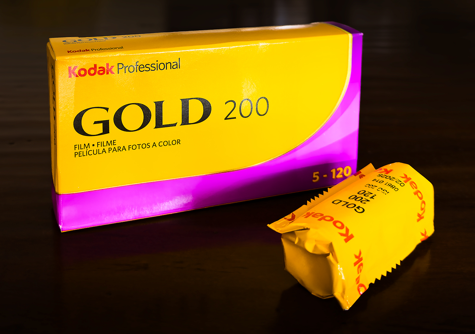 Kodak Gold 200 120 필름