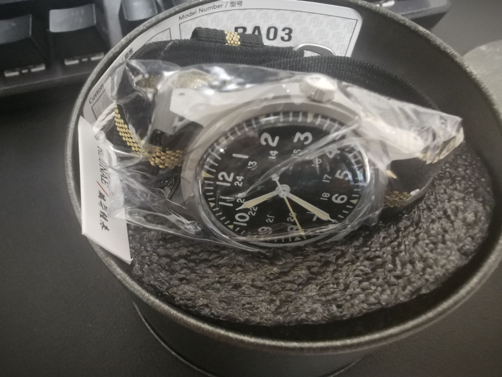 RDUNAE RA03 구입 후기 및 레더 스트랩 착용샷