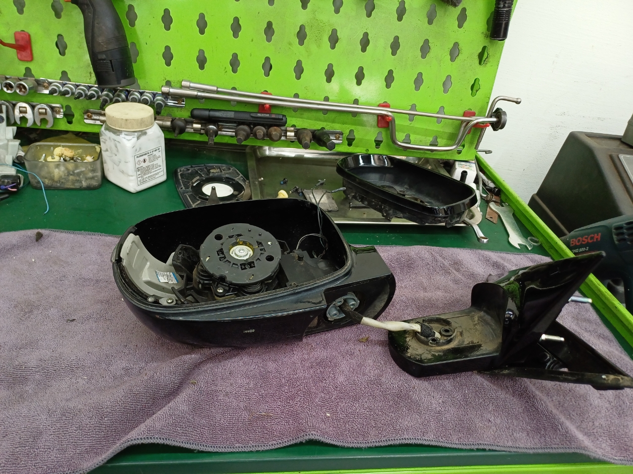 그랜저tg 자동차 사이드미러가 접히지 않고 드르륵 모터 돌아가는 소리만 들림 Tg 백미러 접힘 안됨 자동차 백밀러 모터 기어 고장 수리사이드미러 기어 깨짐 수리백밀러