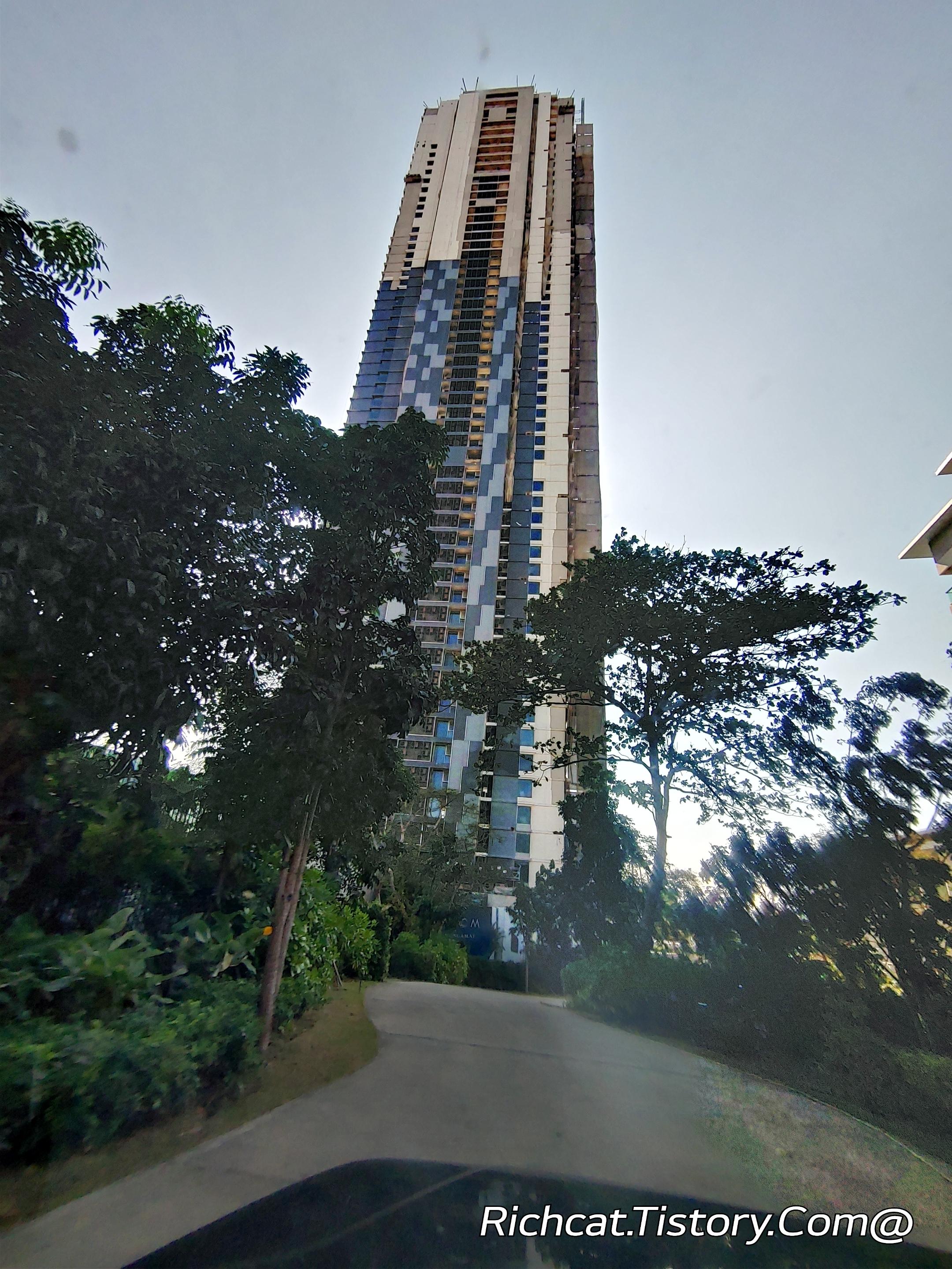 아롬 웡아맛 콘도. 원룸 스케치.