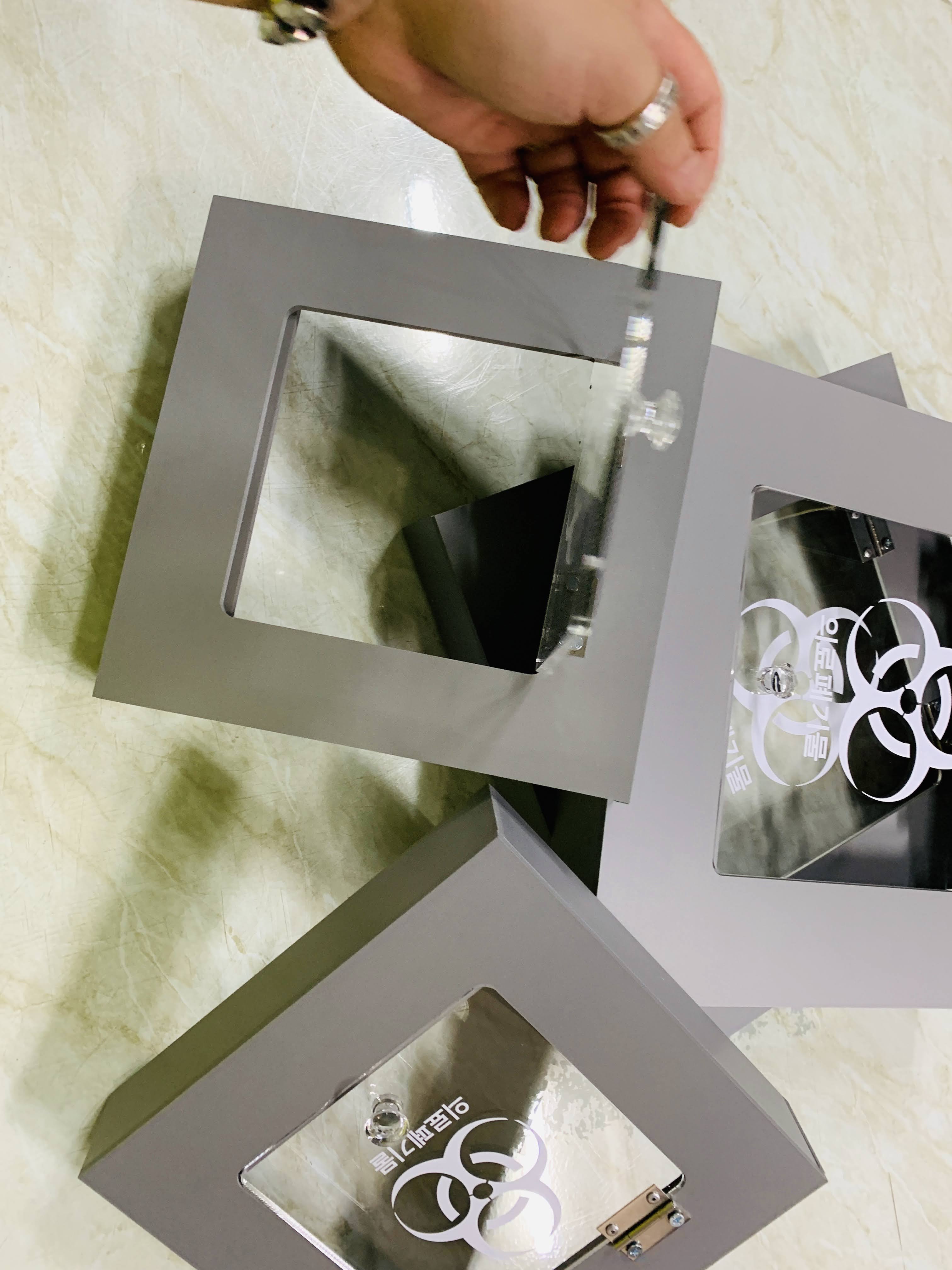 투명형덮개 투명 의료 폐기물 덮개폐기물함폐기물박스폐기물커버병원폐기물병원뚜껑쓰레기덮개병원용품대학병원폐기물커버의료인증제의료폐기물손상성폐기물폐기물뚜껑