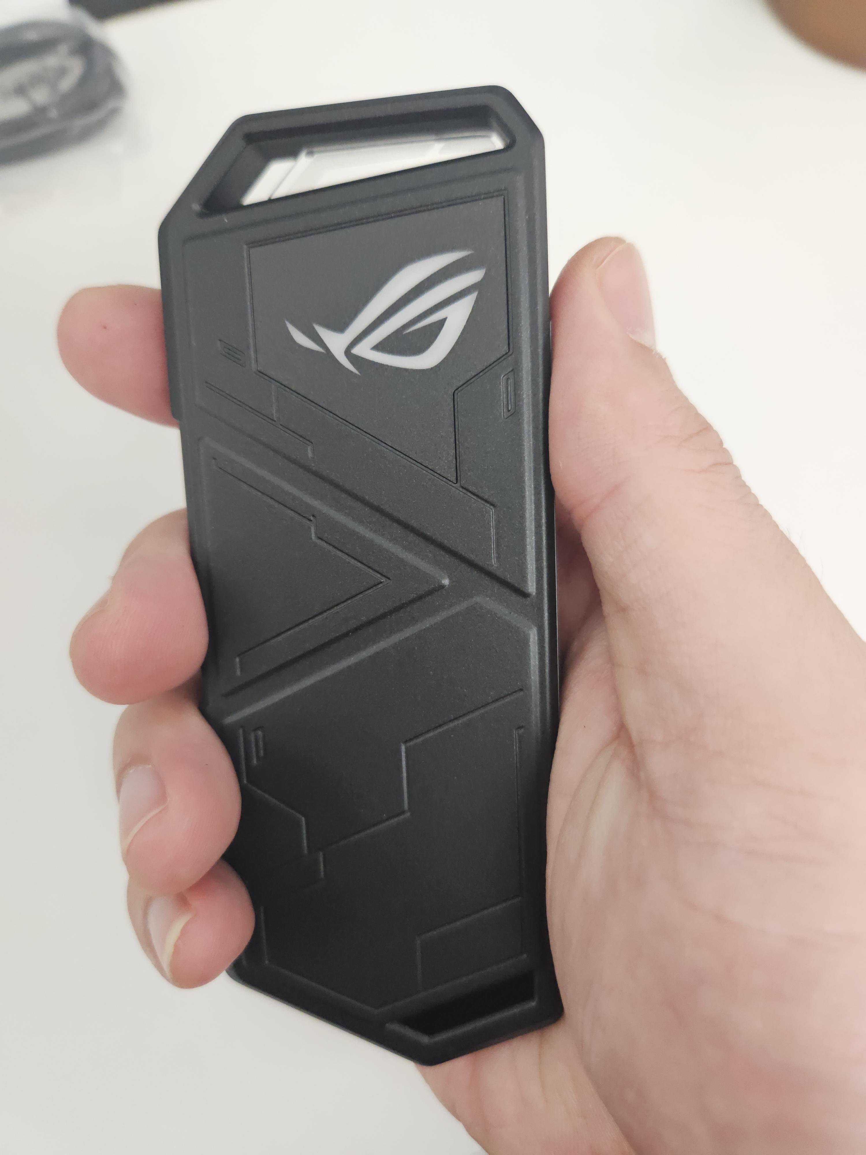 외장SSD 케이스 추천 ASUS ROG ARION 후기
