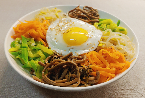 비빔밥 만들기. 나물 하나씩 볶지 마세요. 한 그릇에 담긴 한국의 맛!!