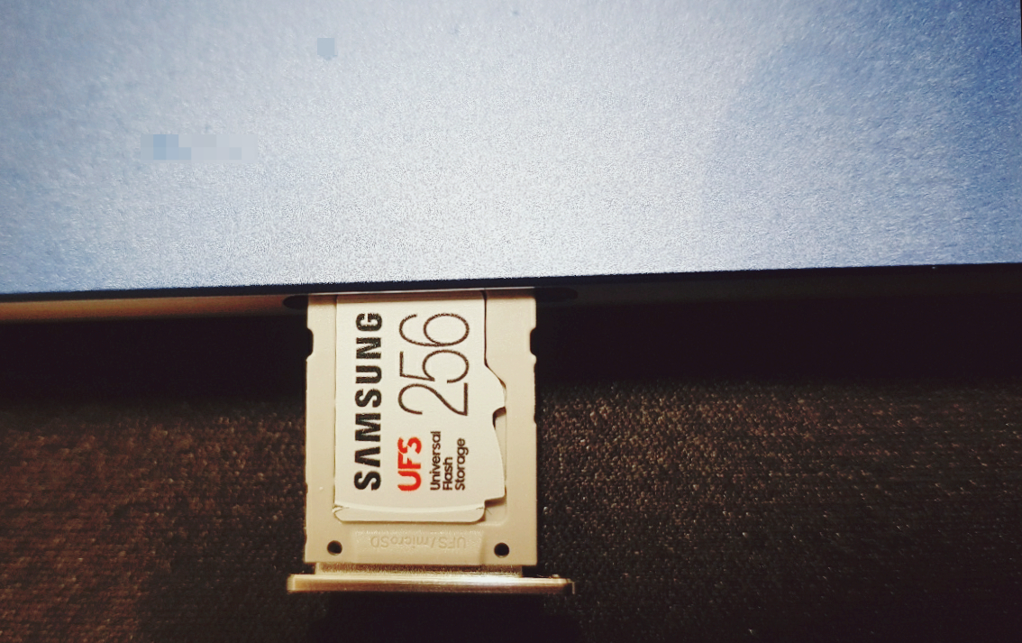 UFS카드, micro SD카드, SSD, HDD 간단하게 알려드릴게요.