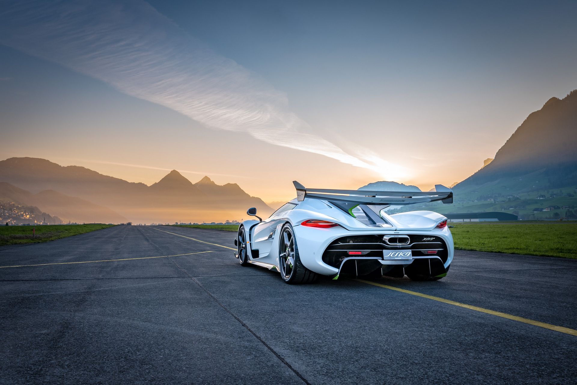 1,600마력! 코닉세그 제스코(Jesko) - 제네바 모터쇼에서 매진!